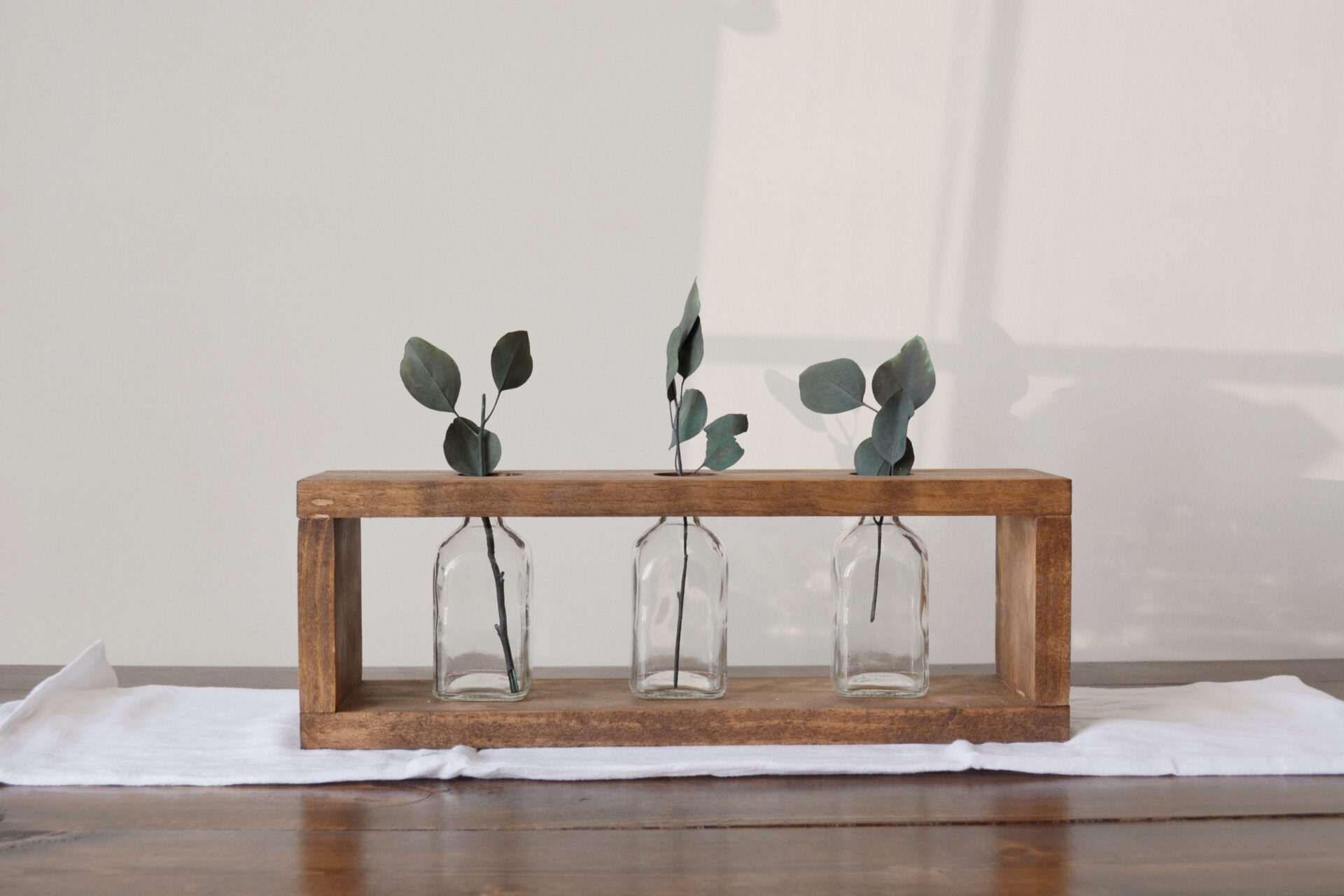 Simple Modern Farmhouse Centerpiece Inspired by Shanty-2-Chic - Scrap ...