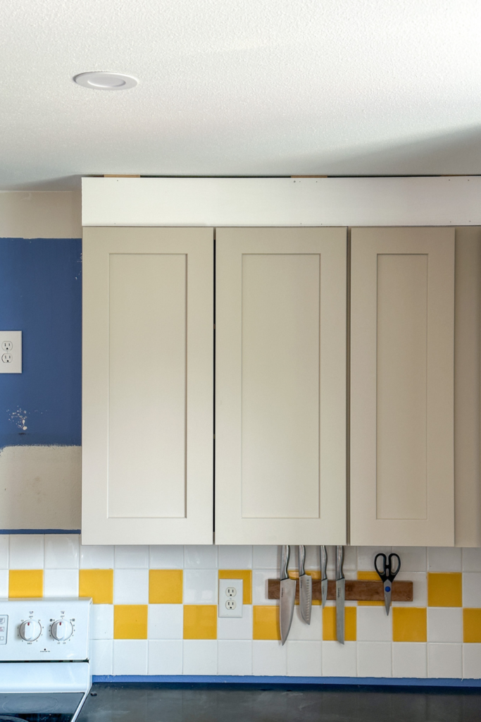 How to Extend Kitchen Cabinets to the Ceiling: A Step-by-Step Guide ...